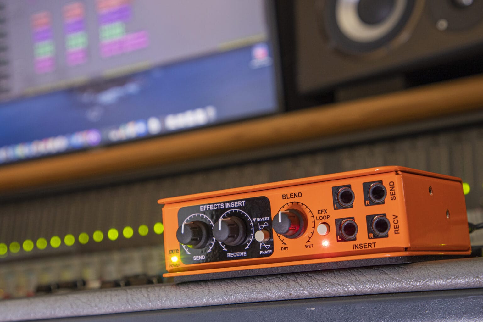 Mix Magazine Reviews the EXTC-Stereo - Radial Engineering